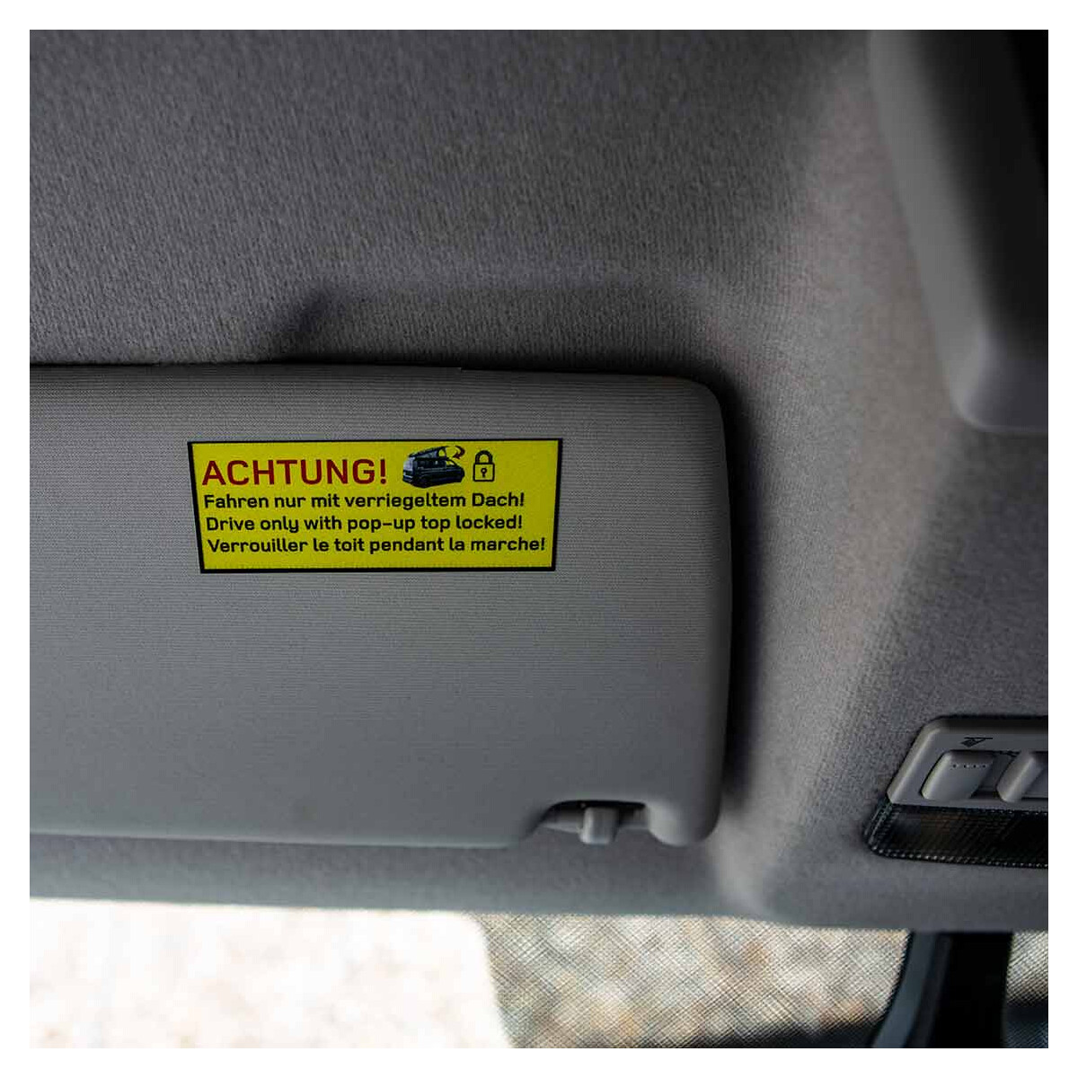 Sticker Achtung! Fahren nur mit verriegeltem Dach, 4,60