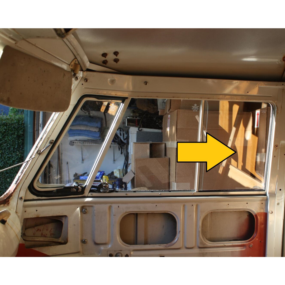 Type2 Split cab door fixed window SIGLA, 111,00
